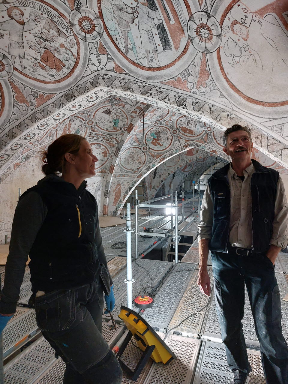 Konservering av 1400-talsmålningar | Östergötlands museum