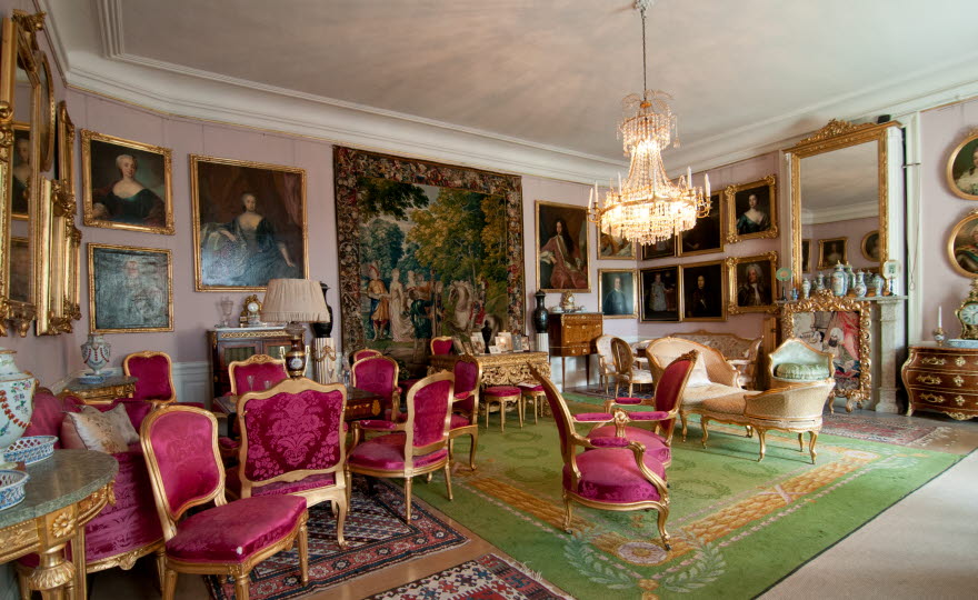 Guided tour of The Owners’ Principle Rooms | Löfstad slott